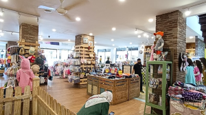 10 Toko Baju di Jogja Paling Hits dan Lengkap