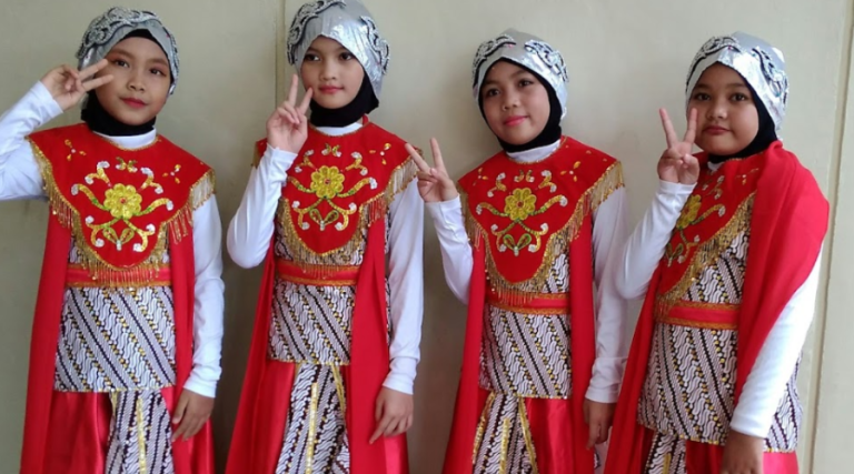 10 Sewa Baju Adat di Bandung Terlengkap, Semua Baju Adat Ada!